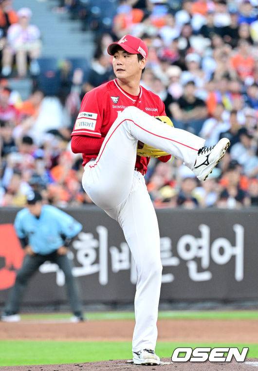 ‘12일 만에 복귀전’ 김광현, 4이닝 2K 4실점 부진…4위 SSG, 5강도 위태롭다 [오!쎈 수원]