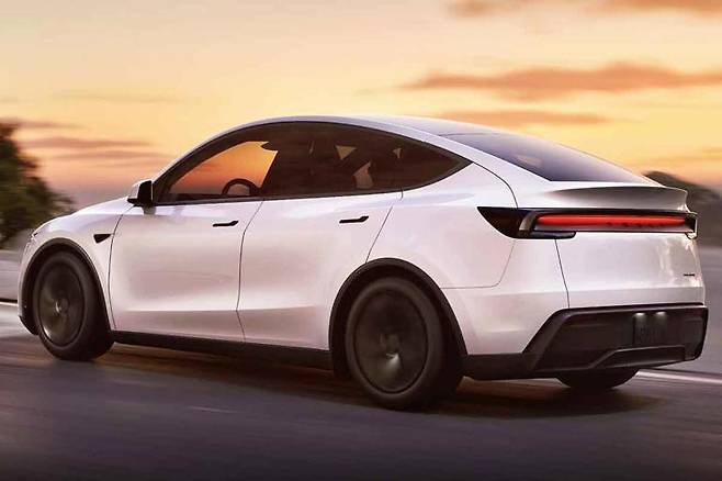 “BMW·벤츠 다 씹어먹었다!” 테슬라 모델 Y, 수입차 왕좌 ‘싹쓸이’ | EV-Hotissue