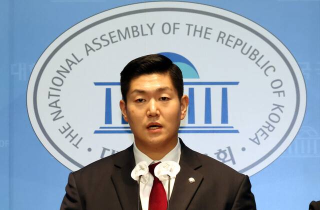 김재섭 “장동혁, 전한길 버린 듯…계몽령 앵무새한테는 먹이 금지”