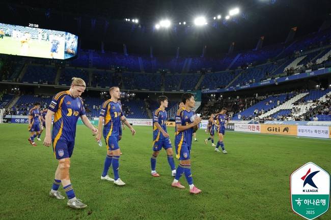 [ACLE PREVIEW] 'K리그1 9위→강등 가능성' 위기의 울산, 서정원의 청두 상대로 분위기 반전 노린다