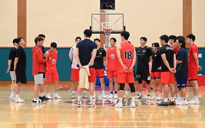 '미리 보는' 2025~2026시즌 남자프로농구…KBL, 14년 만에 부활한 시범경기 '뜨거운 관심'