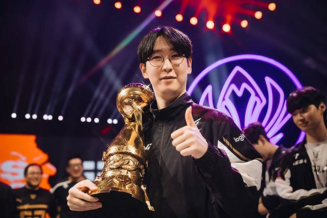 [박상진의 e스토리] LCK를 가장 열심히 보는 사람 '프로관전러PS'가 말하는 2025 시즌 (2편)