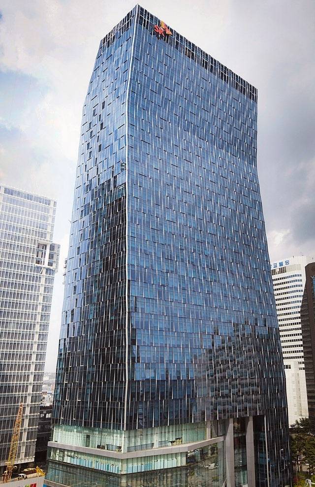 개인정보위 “유출 피해자에 30만원 배상”…SKT는 불복 시사