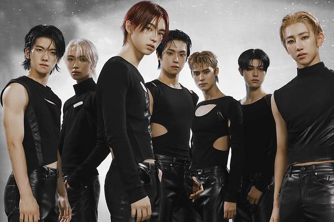 [Y터뷰] "절제美+10kg 감량+LA 녹음" Y2K 감성 입은 뉴비트