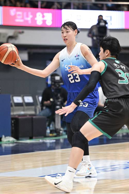 인천 신한은행 에스버드, 홈 개막전서 첫 승 챙겨