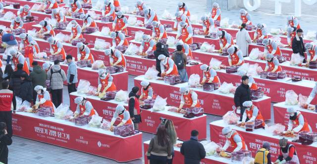 15년째 이어진 온기… 롯데, 올해도 ‘1만 포기 김장 나눔’