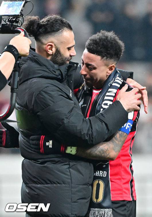 문워크로 장식한 라스트 댄스…린가드, 서울과 화려한 작별 [박준형의 ZZOOM]