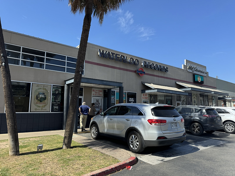 미국 오스틴 레코드점 Waterloo Record