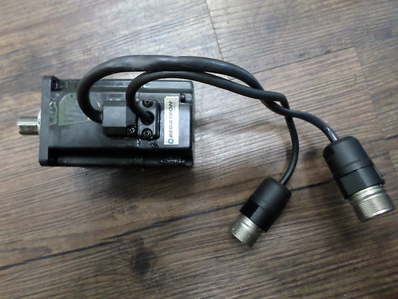 YASKAWA AC SERVO MOTOR