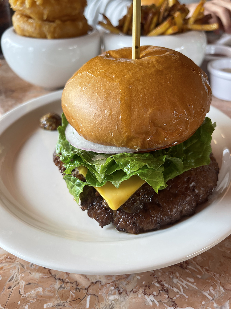 수제 버거 맛에 대한 집념을 느낄 수 있는 Lil Burger 릴 버거