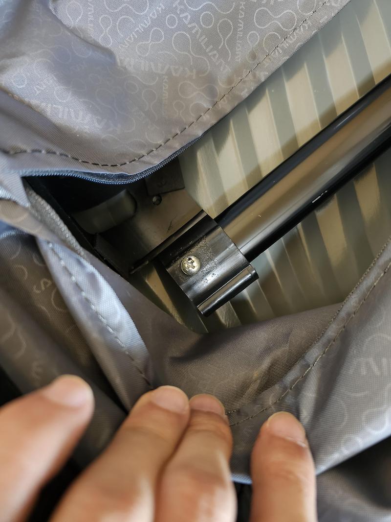 고장난 캐리어 손잡이 수리하기 :: kunaDiary();