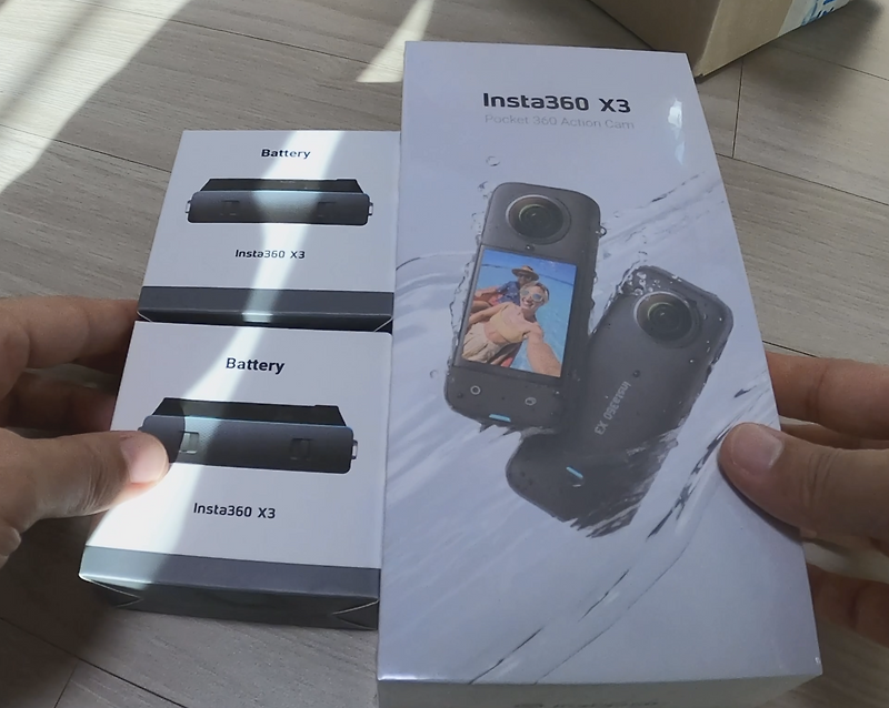 https://Hybridego.net/ :: Insta360 x3 개봉기 (인비저블 셀피 스틱, 만능 삼각대, 렌즈 캡, 배터리 충전기)