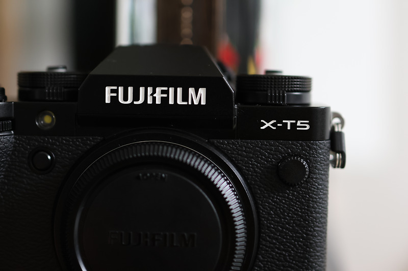 후지필름 X-T5 리뷰: 4020만 화소의 혁신적 성능