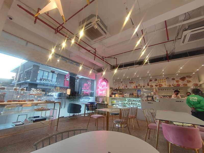 cafe elim : 제대로 된 커피잔에...커피가 나온 카페....!!!