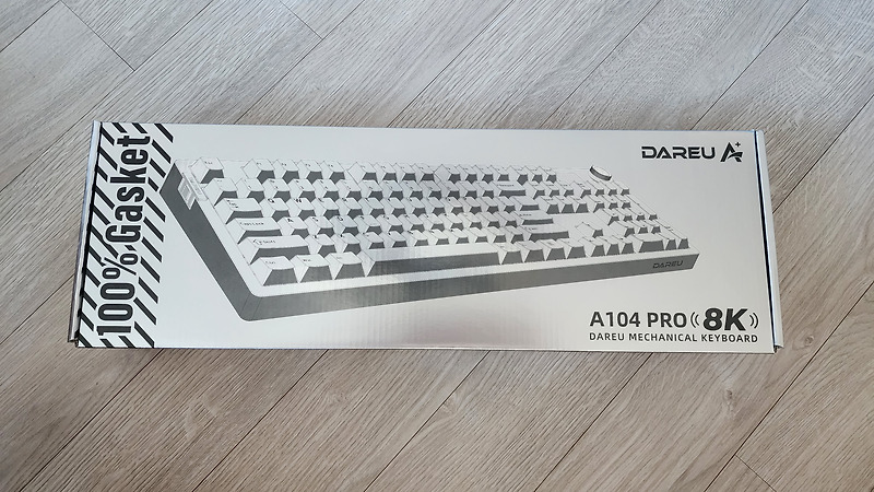 게이밍 키보드로 바꿨다. - DAREU A104PRO 8K