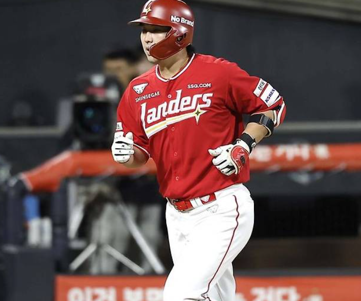 KBO FA 공시 총 30명 홈런왕 최정은 물론 최원태 등 구단별 인원 및 등급 바로 확인하기