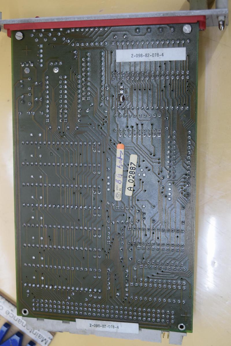 [BOARD] 2-098-82-078-4 /산업용자동화장비 수리 / (주)엠이티