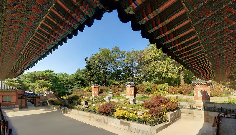 Queen's Gaze: Overview of the Special Opening of Gyo Tae-jeon