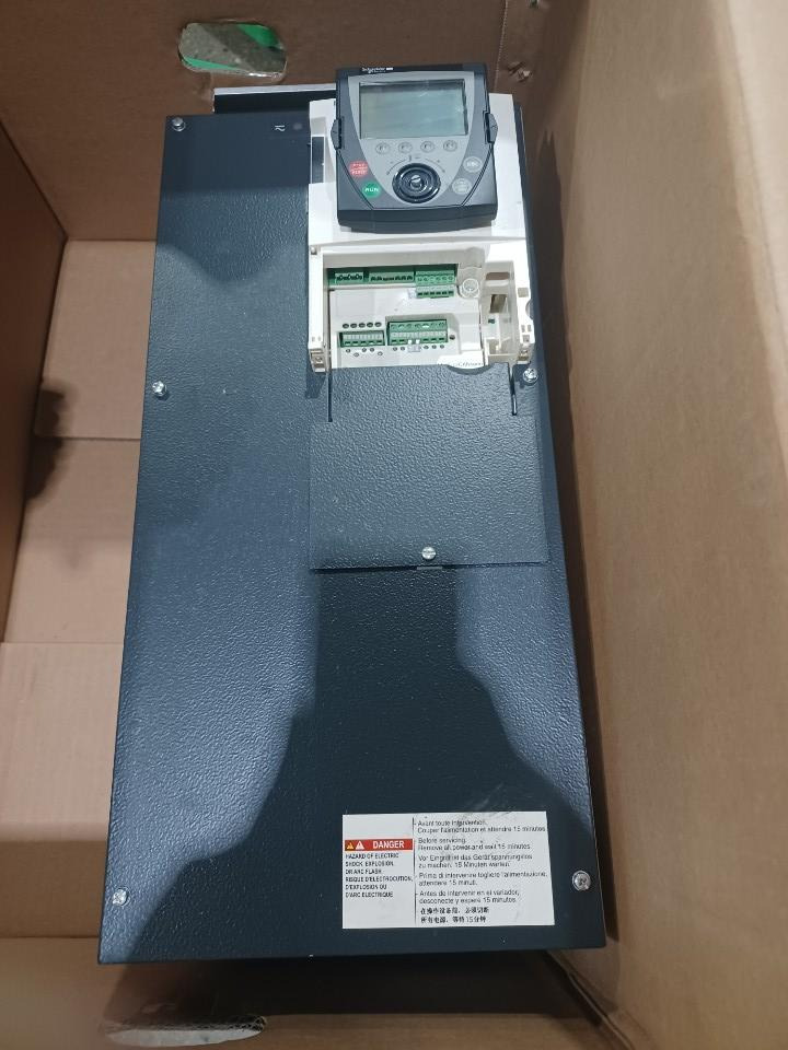 [INVERTER] Schneider ATV71HD30N4 /구매 수리 단종품지원 / (주)엠이티 / 인버터