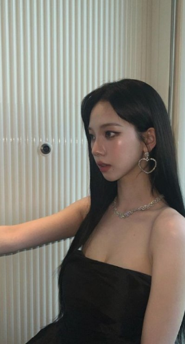 에스파 카리나 프로필, 겨절, 겨드랑이, 묵직, 성형, 과사, 금발, 인스타, MBTI, 몸매, 본명, 나이, 키