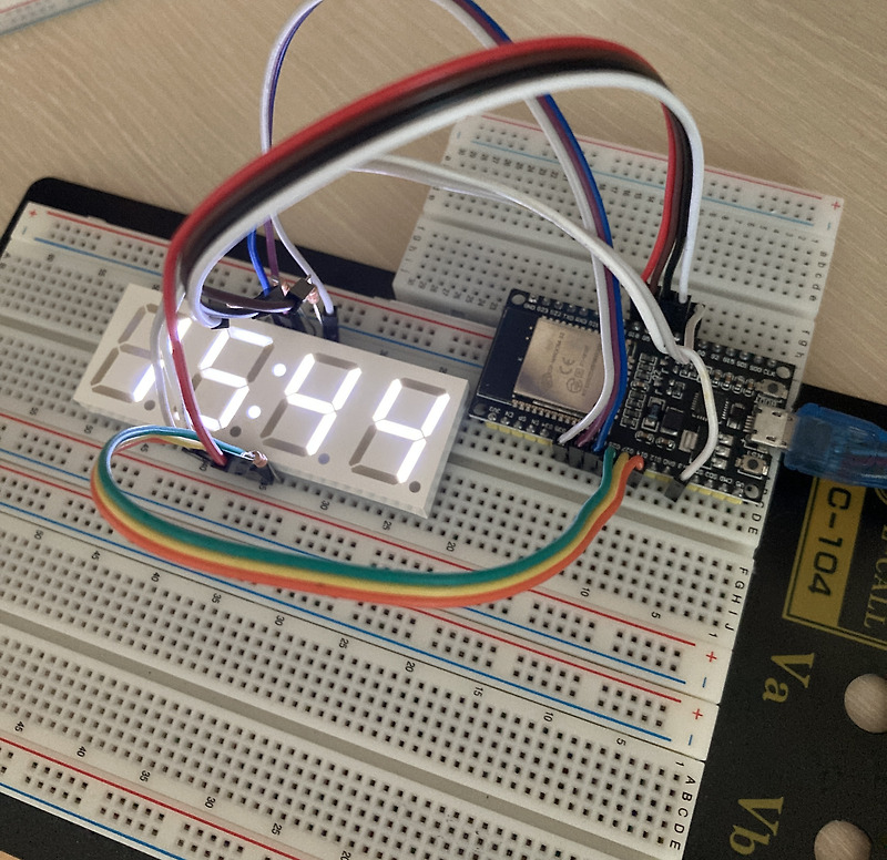 ESP32로 4 digit 7 segment LED 켜기