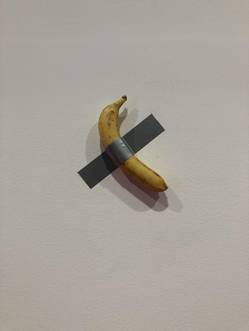 [리움] 마우리치오 카텔란 (Maurizio Cattelan) : WE