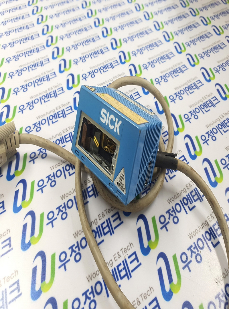 SICK BARCODE SCANNER SENSOR / CLV420-1010