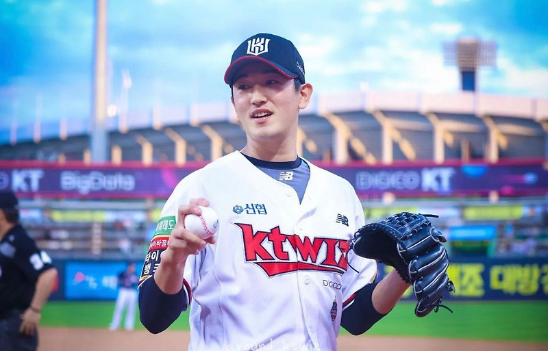 kt 위즈 고영표 투수 나이 연봉 성적 WBC 국가대표 선발 - KIN