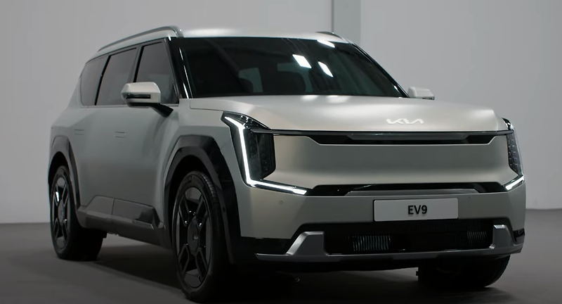 EV9 실제차량 유출 미쳤다
