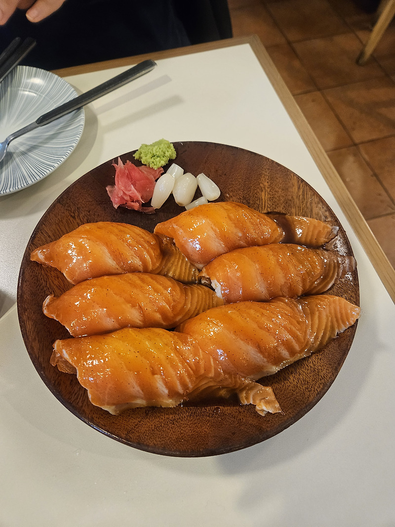 맛있게 먹으면 0kcal (2)