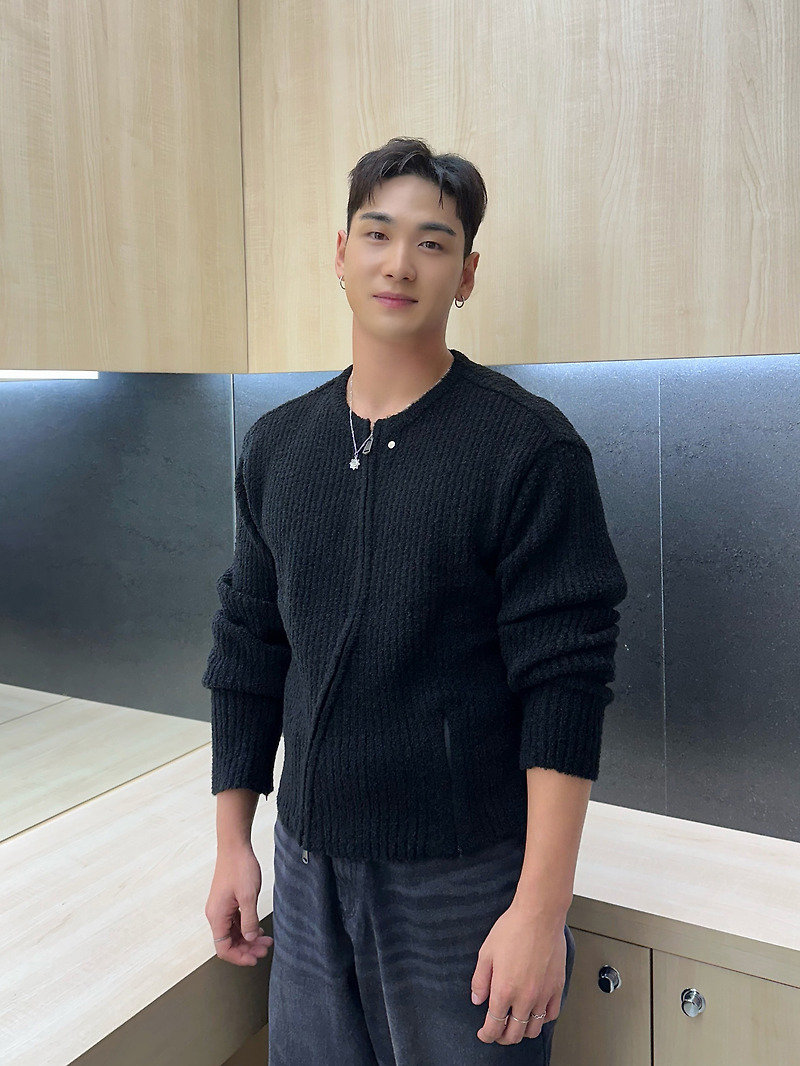 BAEK UP :: 241125 오늘의 백호