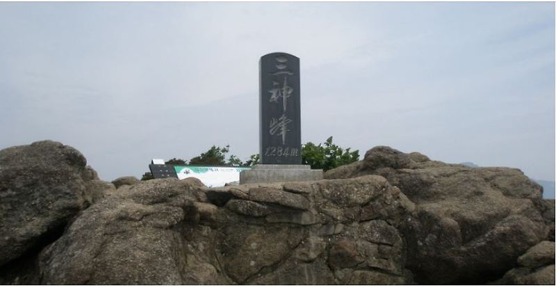 하동군 청암면 화개면 청학동 삼신봉(1284m) 내삼신봉(1355m) 2012.7.10.화요일.