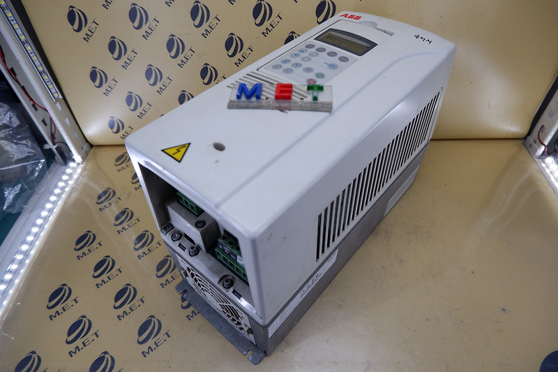 [INVERTER] ABB ACS800-01-0011-3+E200+P901 /구매 수리 단종품지원 / (주)엠이티