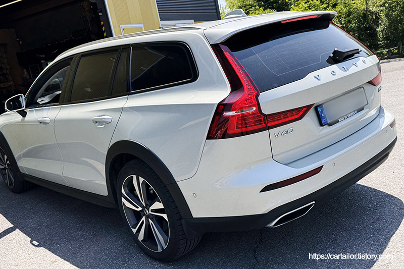 볼보 V60CC(B5) 엔진오일교환 - 라베놀 EFS 0W-20(VCC RBSO-2AE 공식승인)