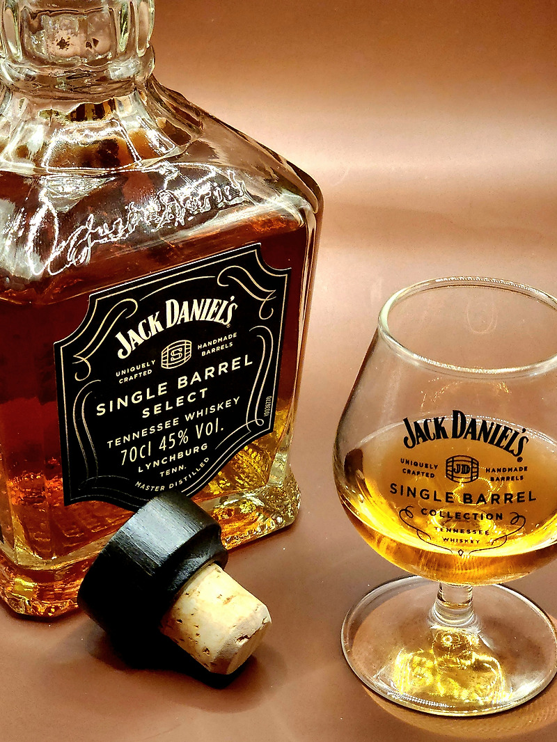 뮤지션이 사랑하는 위스키 - 잭다니엘스 싱글배럴 셀렉트(이마트 트레이더스 위스키)