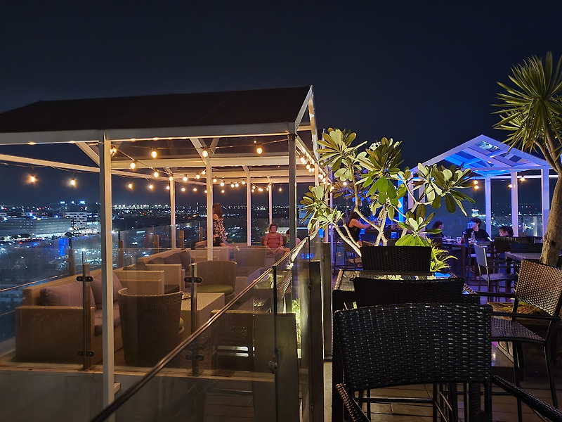 [앙헬레스] 더 클라우즈 바(The Clouds Bar)