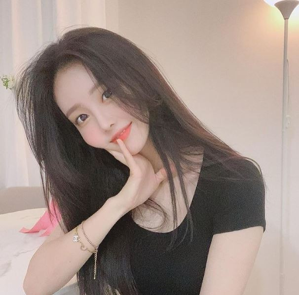 연예닷컴 :: SOOP BJ 타미미, 귀엽고 섹시한 매력! 그녀의 반전 매력 공개!