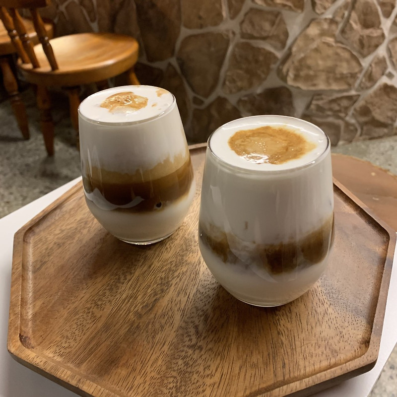 [공덕] 그로토 grotto coffee / 공덕에서 찾는 힙함이란