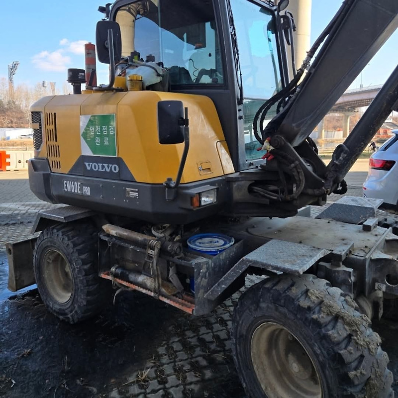 볼보 EW60E 2020년식 5800만원 판매합니다.