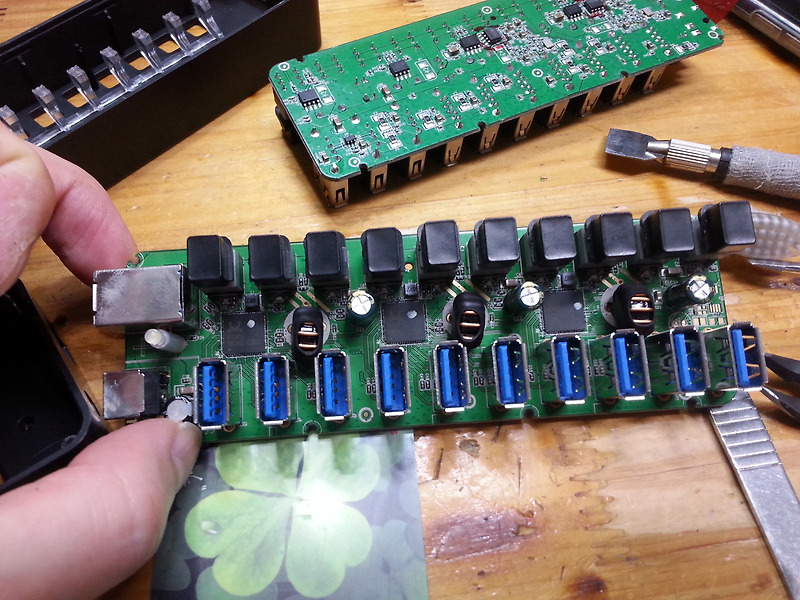 RTS5411 컨트롤러 USB 3.0 HUB HB-BU10 / HB-B7C3 분해