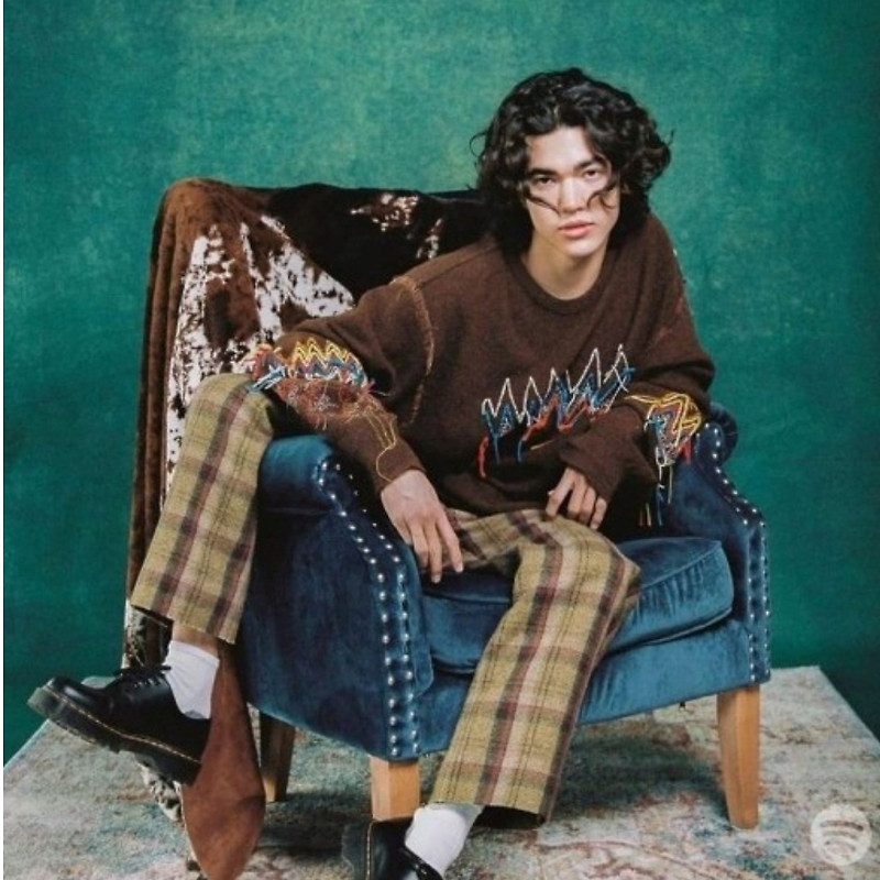 코난 그레이(Conan Gray)의 삶과 음악 그리고 패션스타일 소개