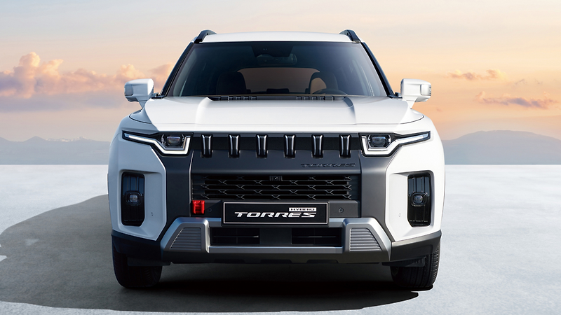KGM, 토레스 하이브리드 출시! 15.7km/L 연비로 중형 SUV 시장에 도전장