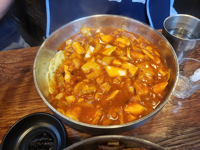 [시청 무교동 맛집] 북경 빨간 사천 짜장면과 중국향이 가득한 맛집