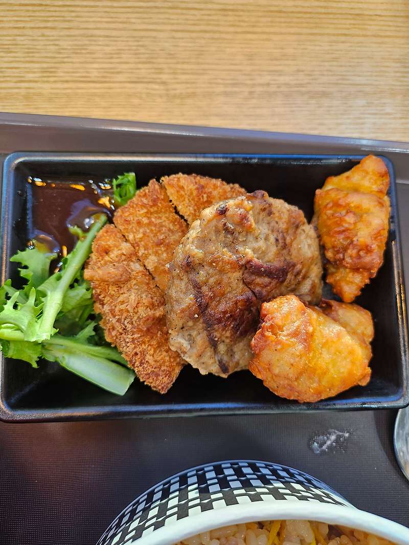 한솥도시락 미아신일고점(빅치킨마요 김치찌개 정식,도련님 돈까스)