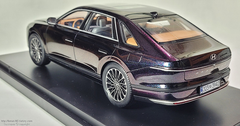 아카데미과학 1/24 현대 그랜저 GN7