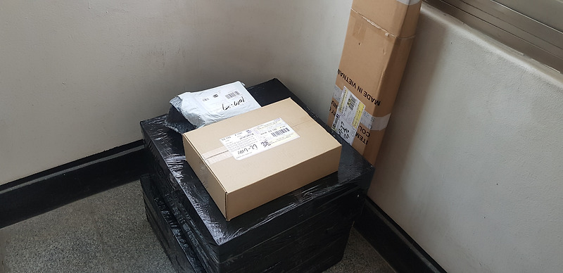 🤷‍♂️ [교사 몰카] 고등학교 교사가 학교 여자화장실에 몰카 설치 교사 신고로 잡혀 현재 직위해제