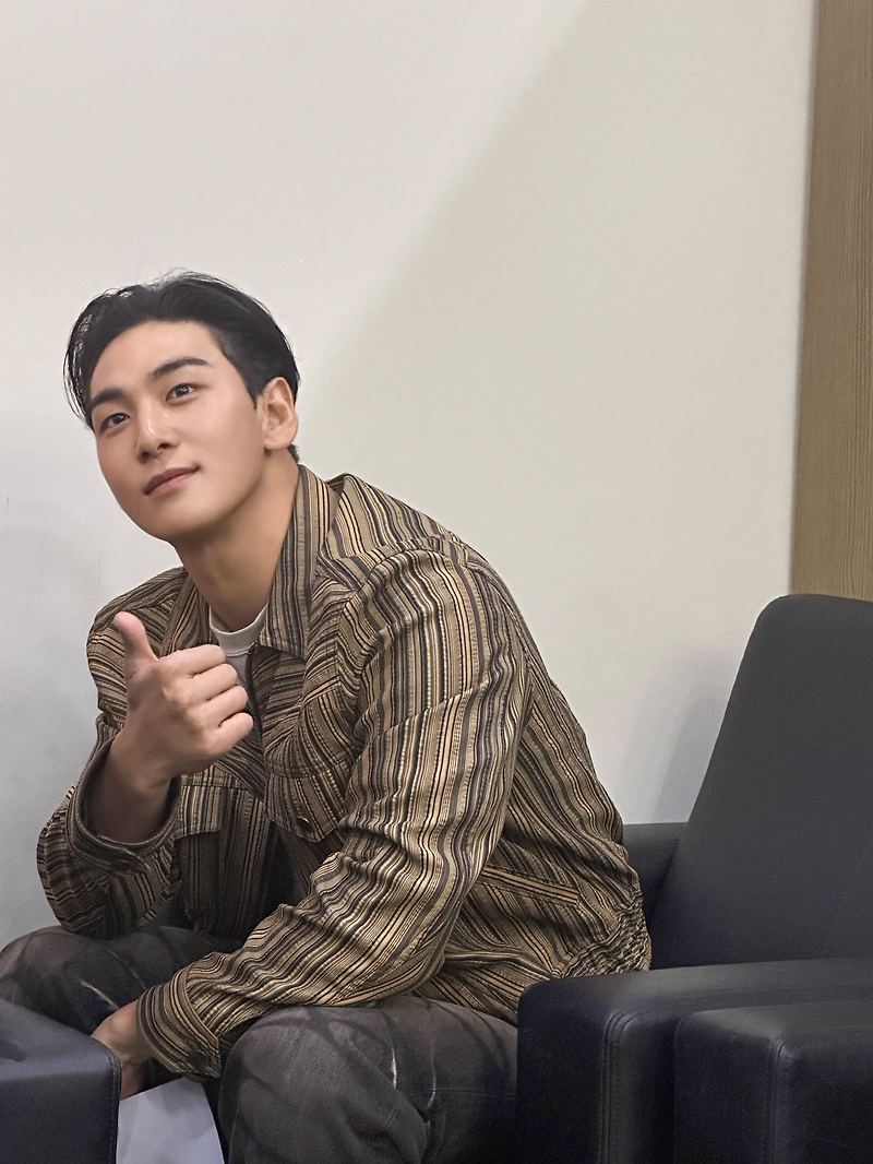 BAEK UP :: 231116 오늘의 백호