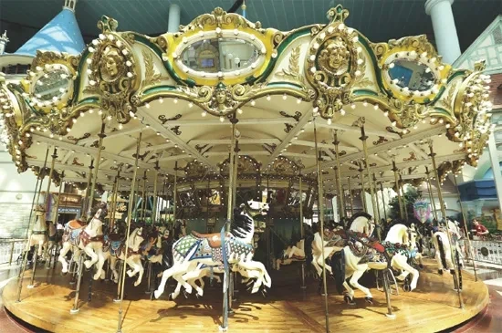 SwiftUI에서 무한 Carousel View 만들기