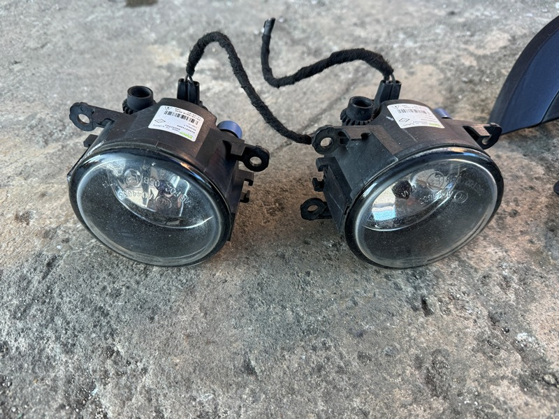 sm5L43라구나 (10~12년) 중고 전면 안개등 & 커버 좌,우 세트 / 자동차중고부품 대한모터스