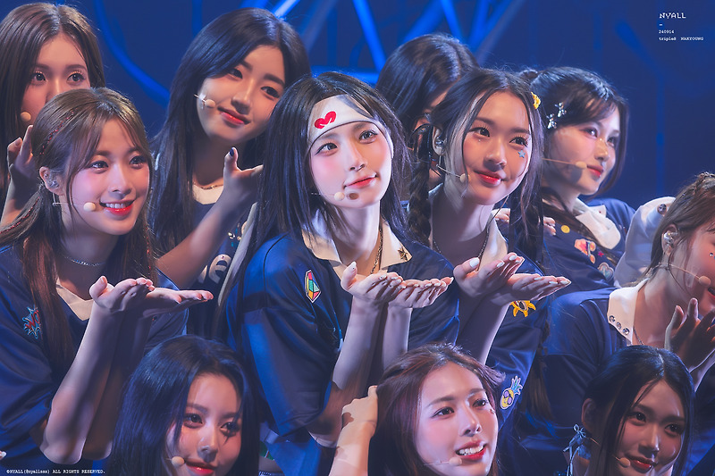 tripleS 240914 JAPAN 1st SHOWCASE 「###」 (1)